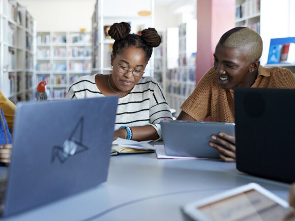 Ghana's Kofa unveils game-changing battery swap network for e-bikes ...